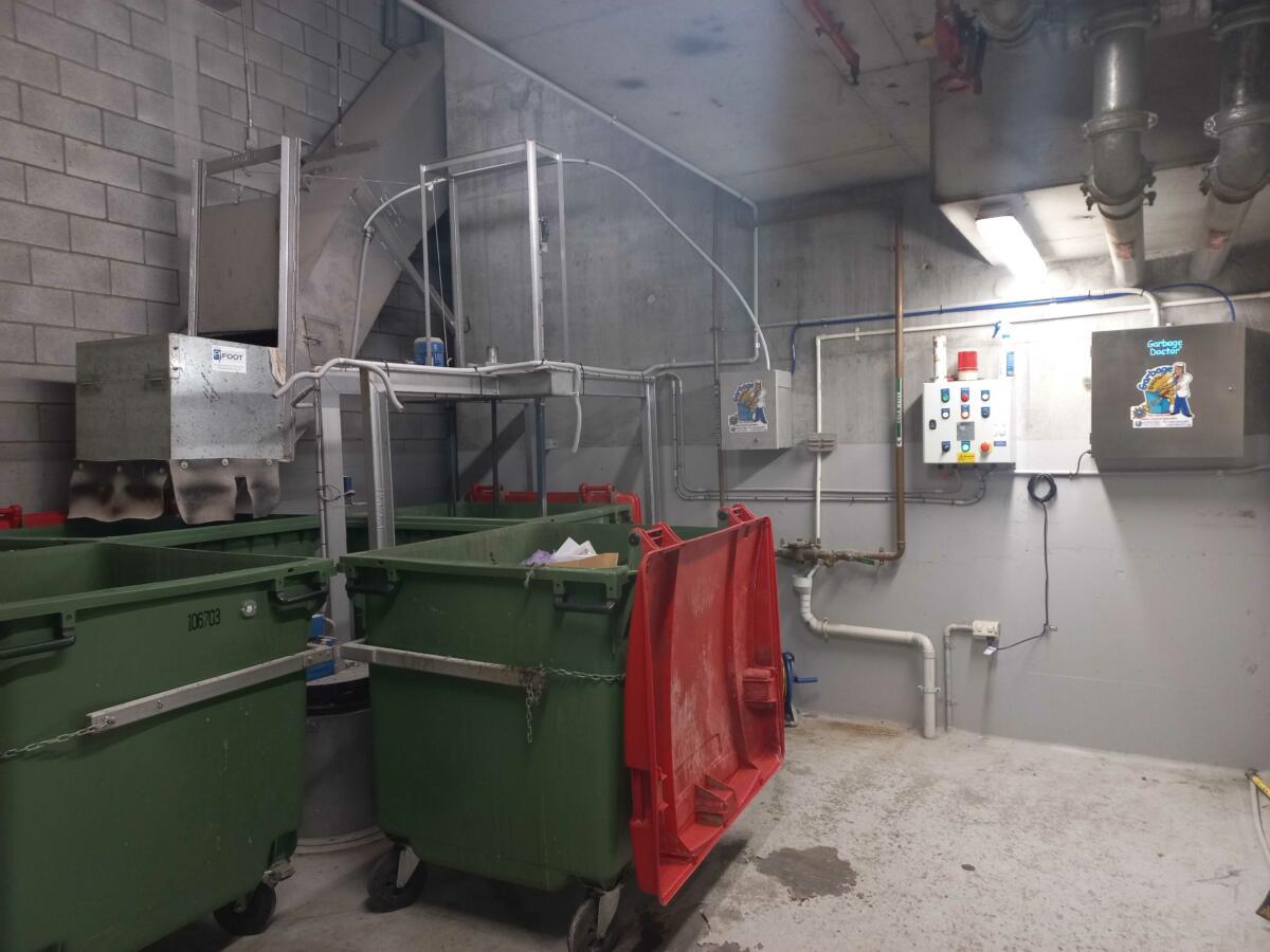 Garbage Doctor® - Eliminate odours in bin rooms, chutes and compactors