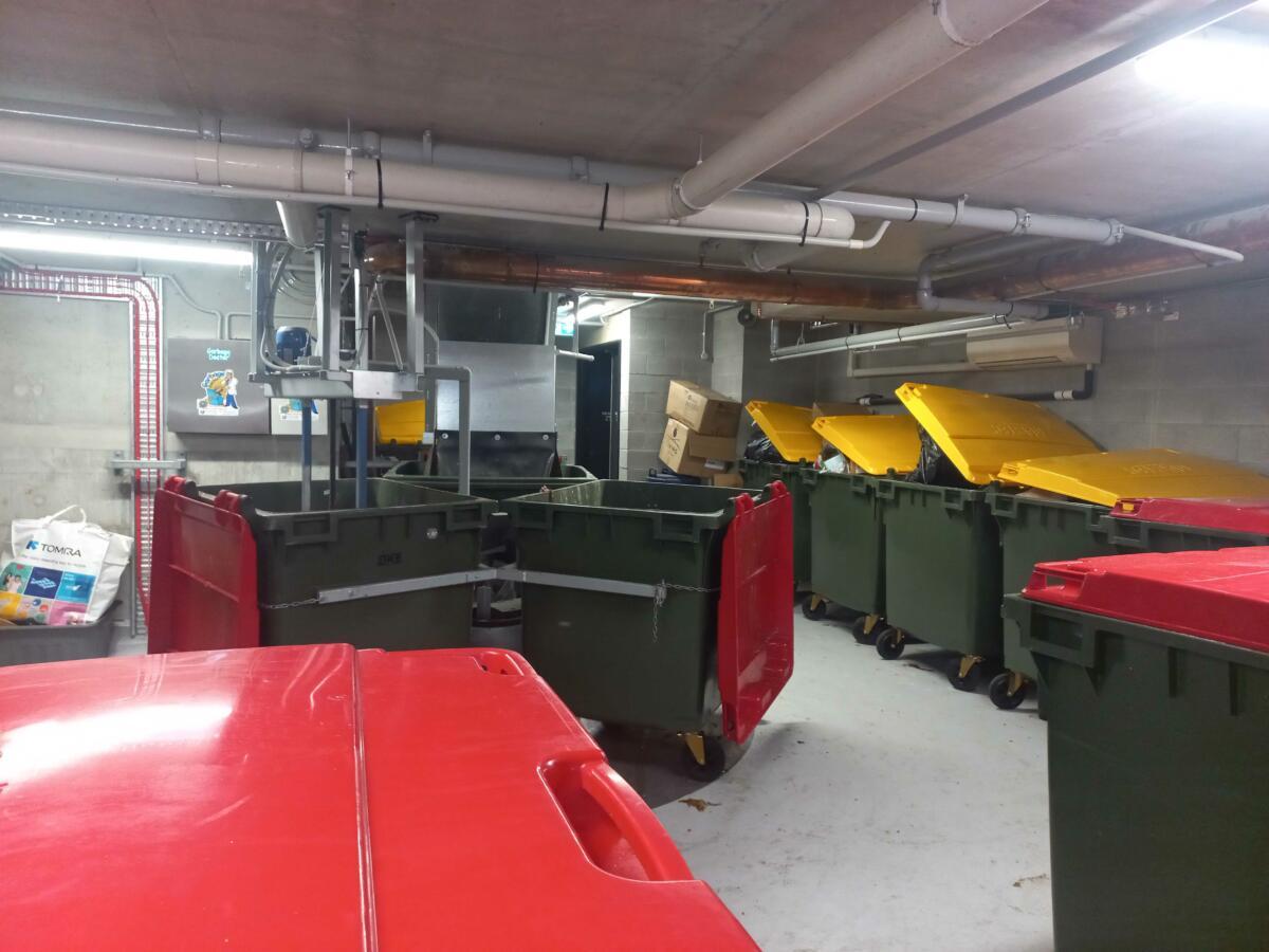 Garbage Doctor® - Eliminate odours in bin rooms, chutes and compactors